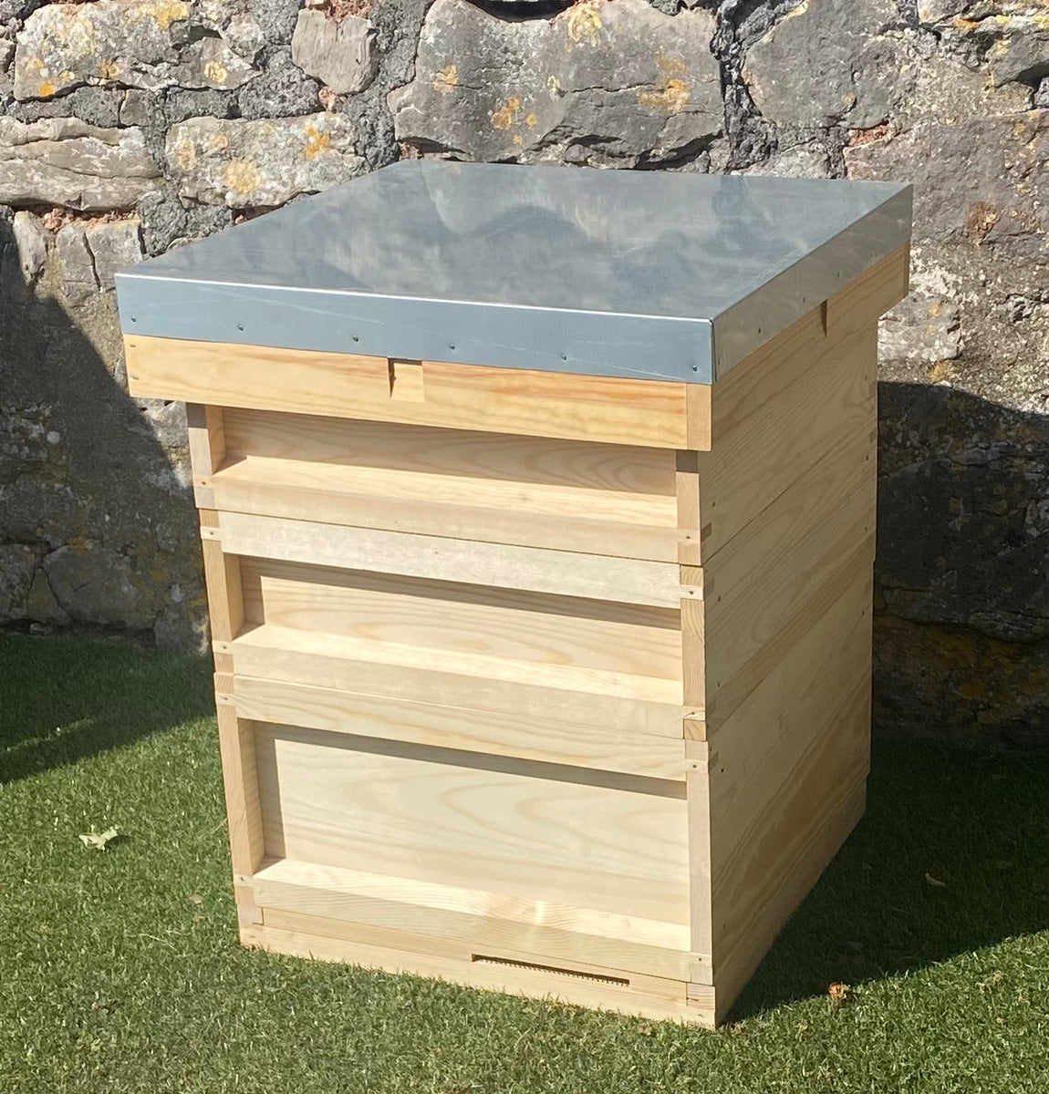 British National Pine Beehives – BEE KEEPING EQUIPMENT